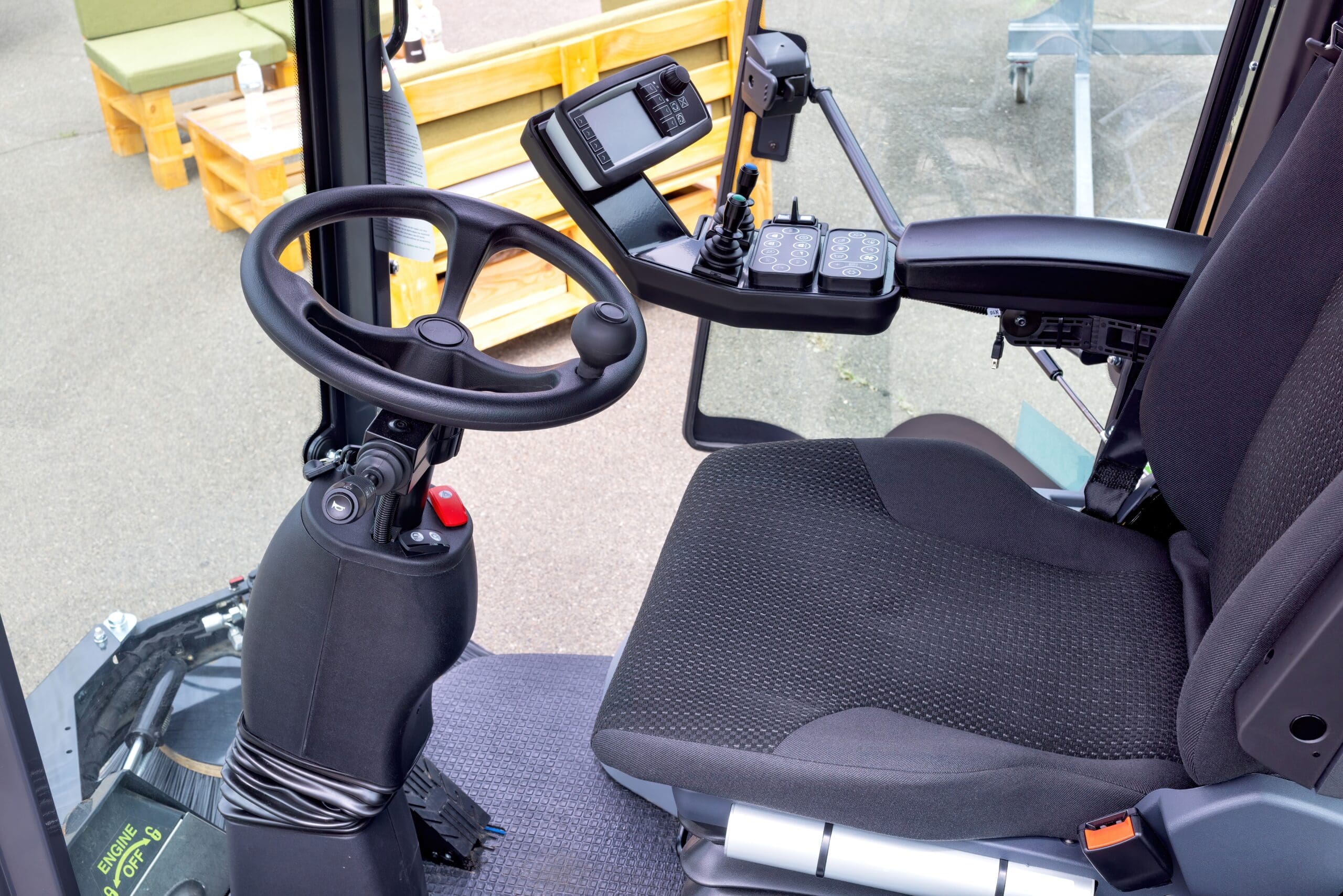 LCD Screens for Agriculture & Farming Equipment | Focus LCDs